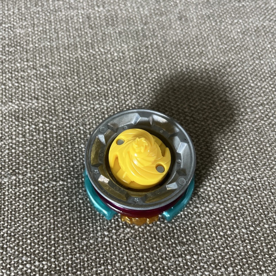 HASBRO TAKARA TOMY BEYBLADE BURST EVOLUTION SWITCHSTRIKE KHALZAR K3 ...