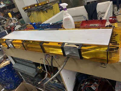 Whelen Edge 9000 10 Strobe Light Bar 48” | eBay