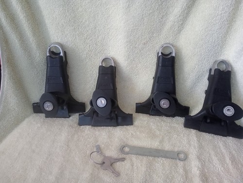 Set of 4 YAKIMA 1A Roof Rack RAIN GUTTER Towers ROUND BAR / KEYS ...