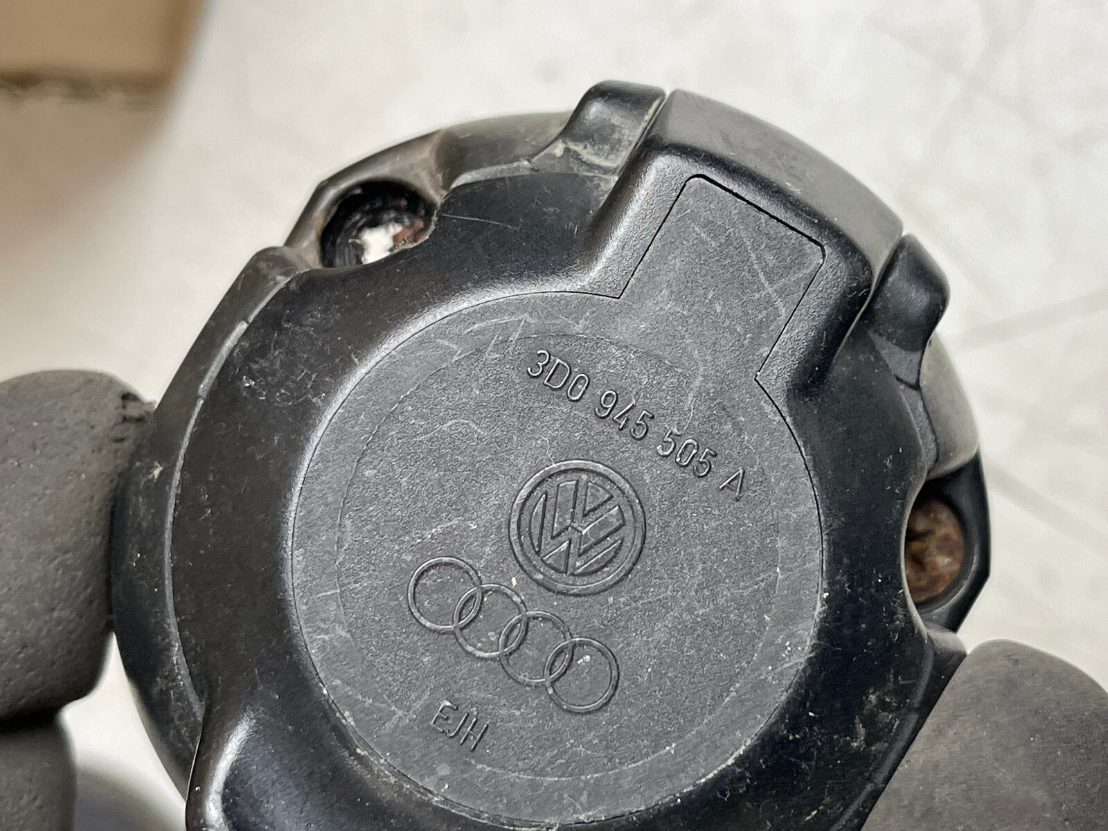 AUDI A3 Sportback 8P Anhängerkupplung Steckdosengehäuse 3D0945505A ...