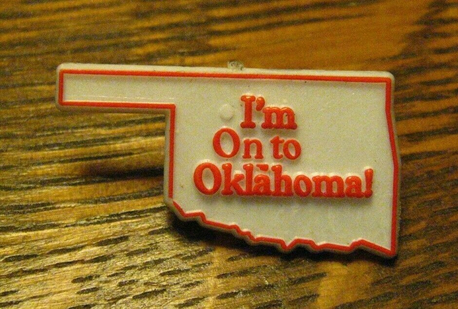 Oklahoma Souvenir Lapel Pin - Vintage "I'm On To Oklahoma" USA State ...