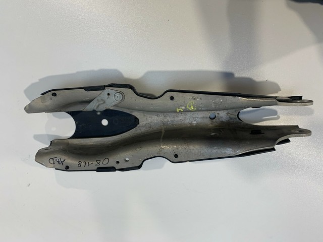 Federlenker Wishbone Rear Left MERCEDES W221 A2213520102 for sale ...