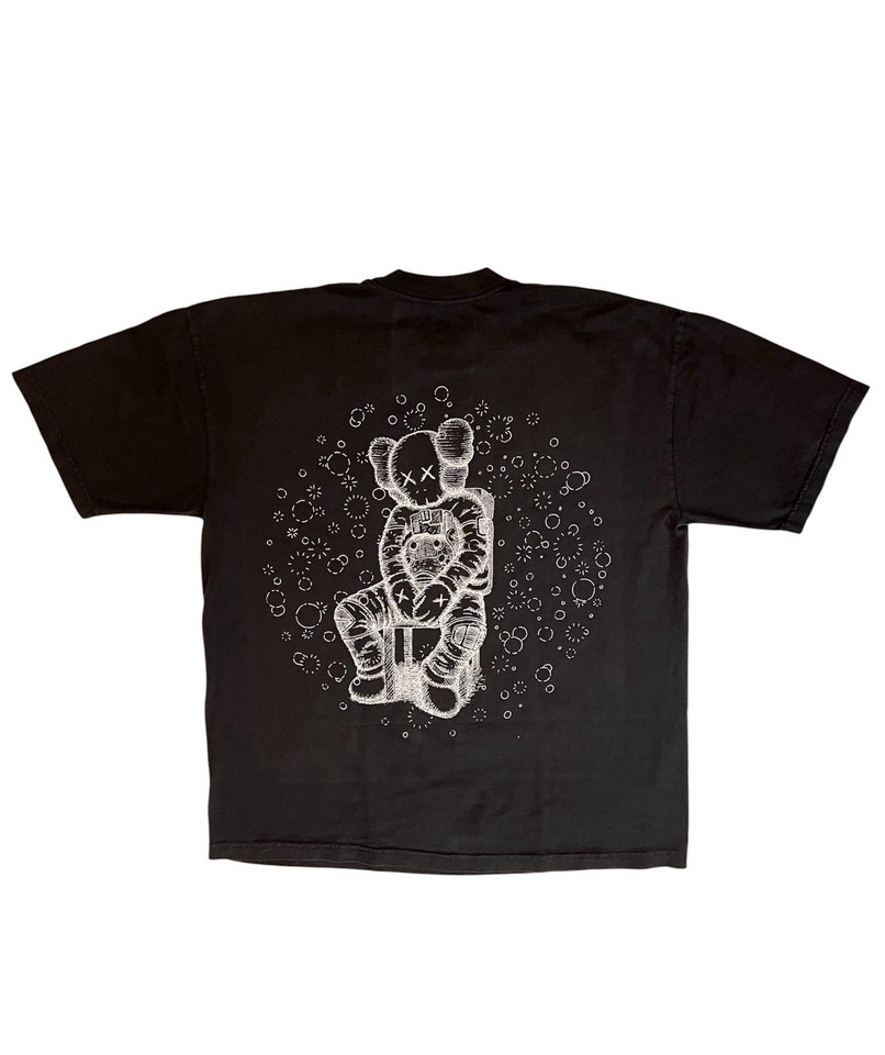 Kaws x New Fiction Graphic T-Shirt Men's Streetwear Collection XL New ...