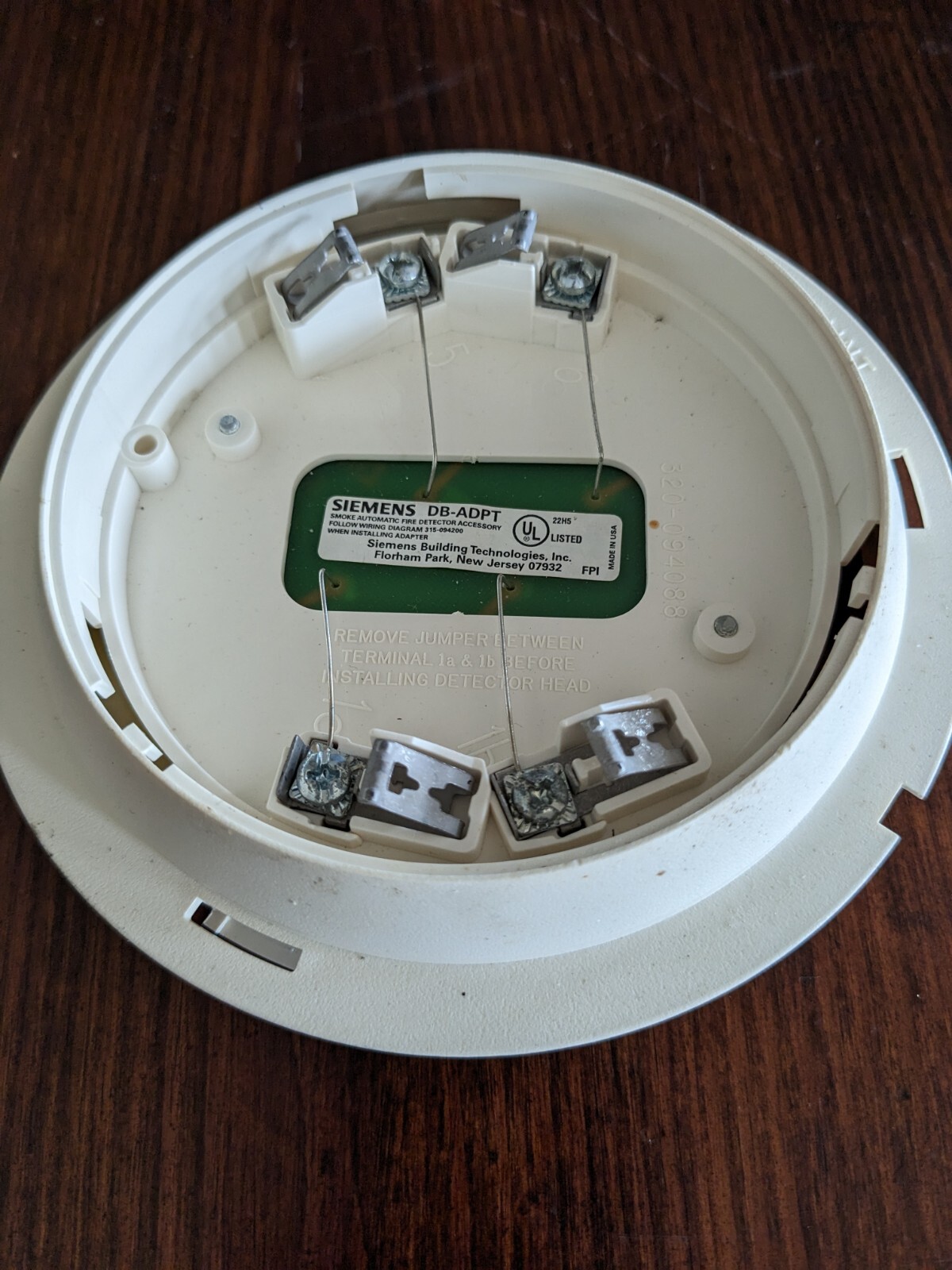SIEMENS DB-ADPT DETECTOR/BASE ADAPTER INTERFACES SERIES 11 DETECTORS ...