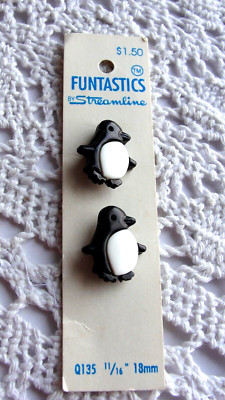 Vintage Buttons Novelty Cute Penguin Buttons NOS Card B&W Realistic 11/ ...
