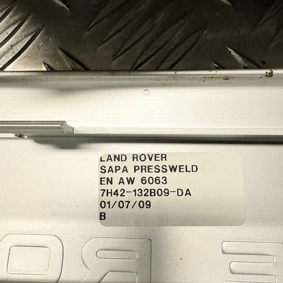 2010 RANGE ROVER VOGUE FRONT RIGHT DOOR SILL TRIM 7H42-132B09-DA | eBay