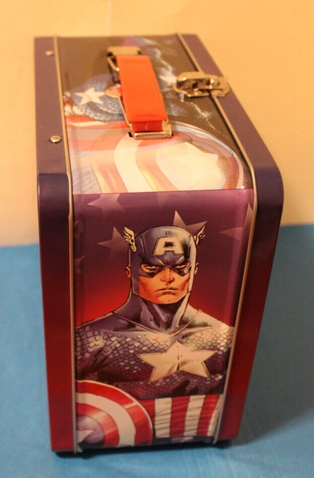 CAPTAIN AMERICA TIN TITANS LUNCH BOX with THERMOS 2024 PX PREVIEWS ...
