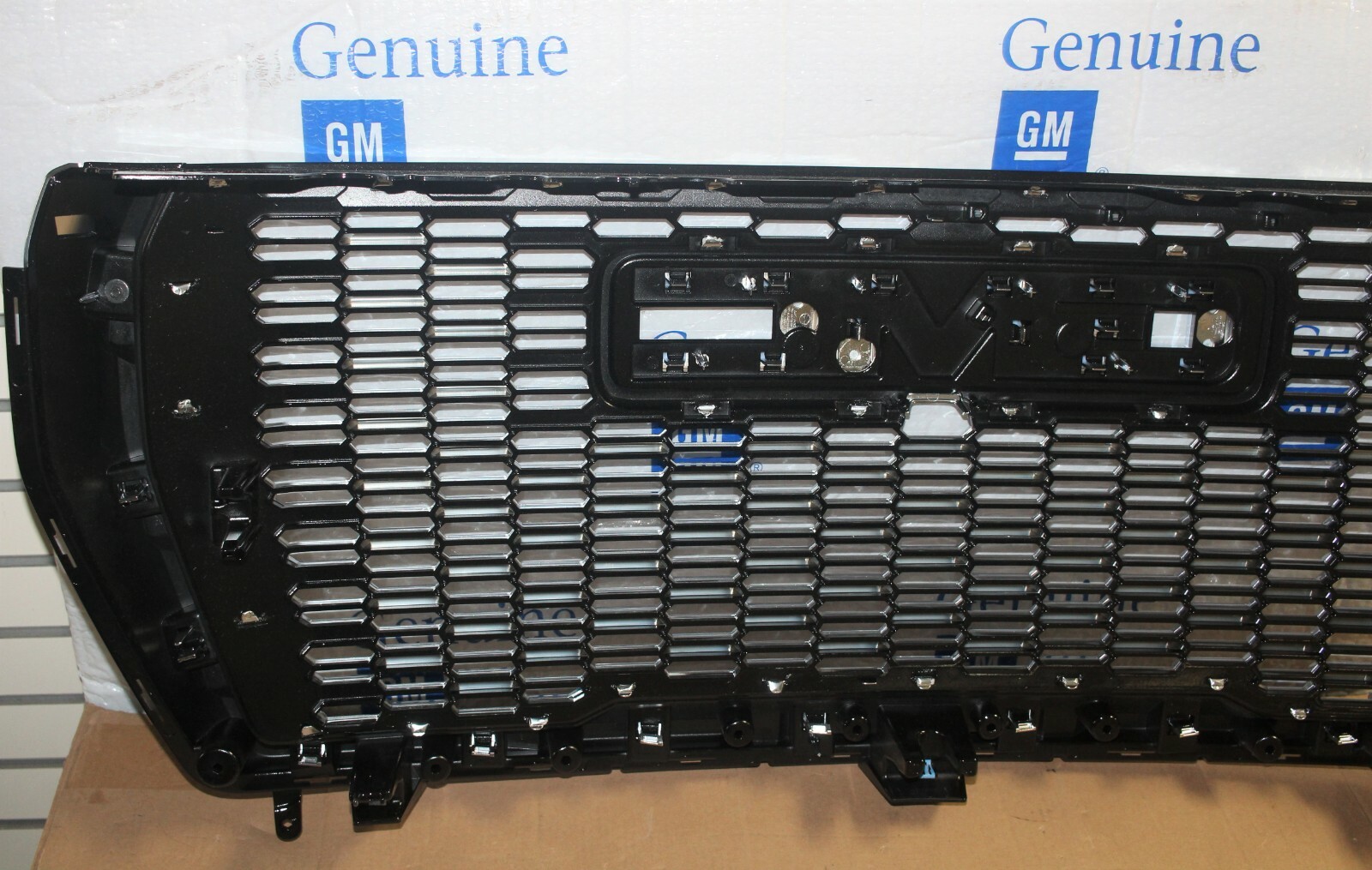 2021 - 2022 GMC Yukon Denali Grille Chrome 84835783 OEM | eBay