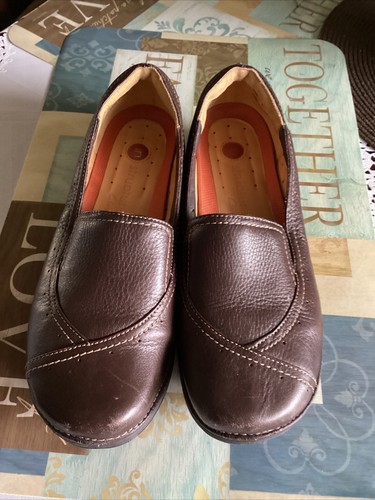 Clarks Structured Shoes Womens 7 M Casual Comfort Slip On Loafer Brown ...