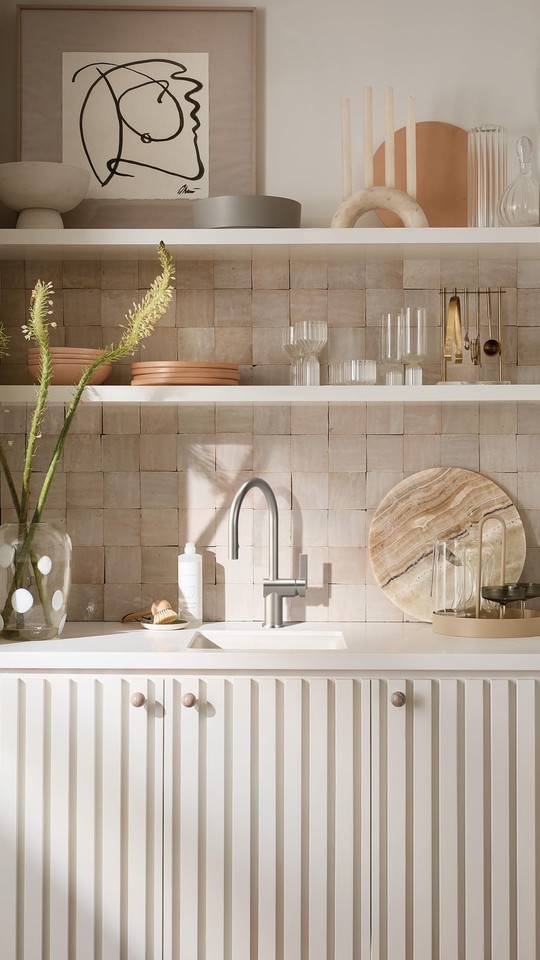 MOEN Cia 7622SRS Single-Handle Pull-Down Sprayer Kitchen Faucet with ...