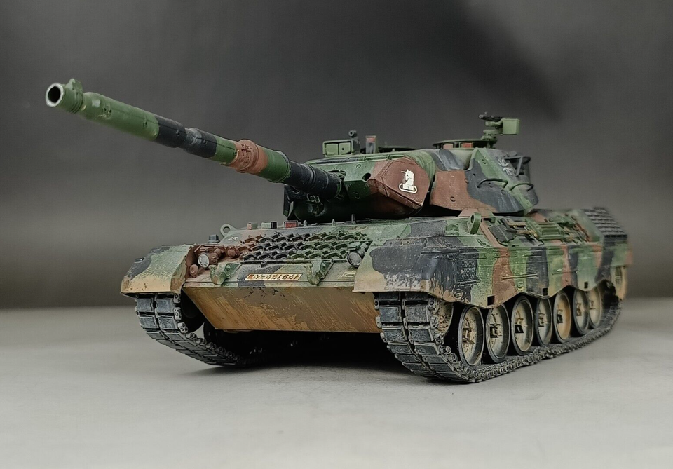 1/35 Built German Ukraine Leopard 1A5 Main Battle Tank w/Workable track ...