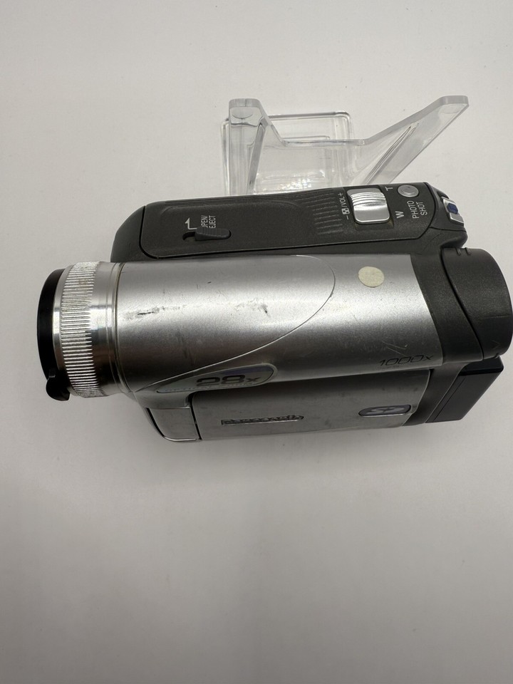 Panasonic PV-GS32 MiniDV Digital Video Camera Camcorder Tested ...