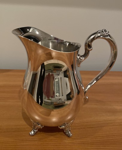 Stunning Vintage Oneida Silver-Plated Footed Water Pitcher With Ice Lip ...
