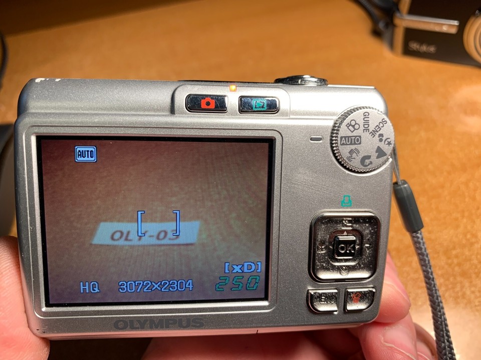 Many Olympus Digital Cameras FE-370, VR-340, VG-140, SZ-15, VG-160 ...