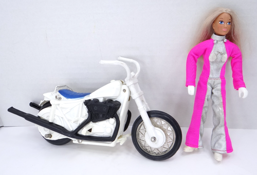 Derry Daring Doll 1974 + Trick Cycle Ideal Evel Knievel Sister ...