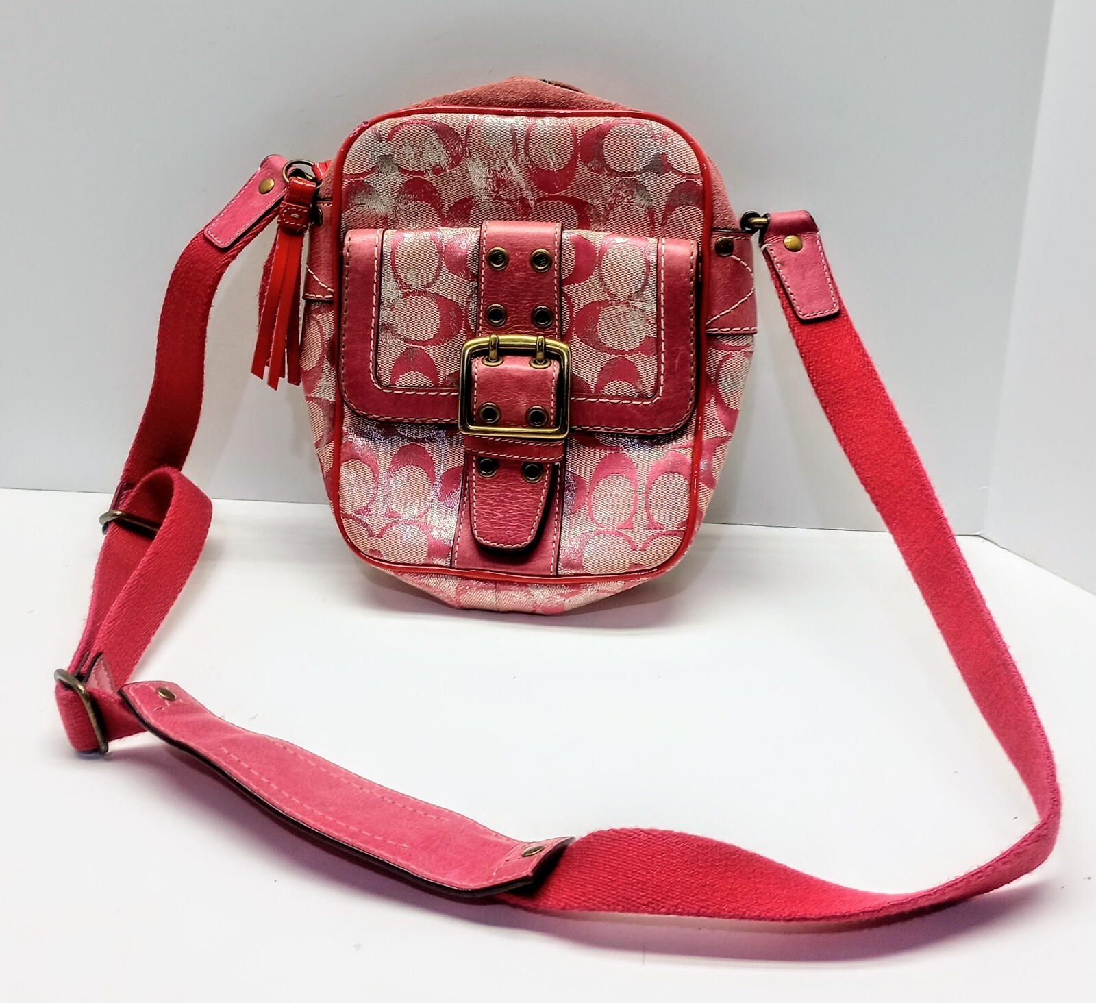 COACH PINK/FUSCHIA SIGNATURE “C” LOGO CROSS-BODY PURSE - Gem