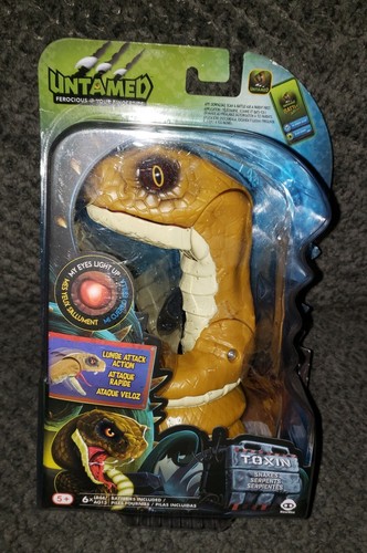 Fingerlings Untamed Snakes Toxin the Rattle Snake Figure *READ ...