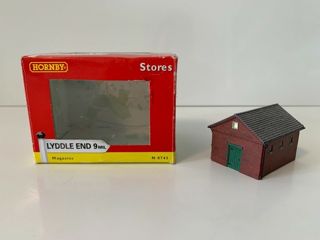 N Gauge Lyddle End N8743 Gas Works Stores Model Railway Building online ...