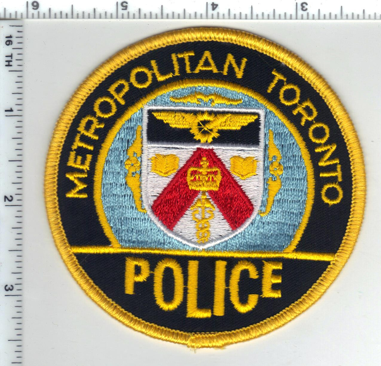 Metropolitan Toronto Police (Canada) Yellow Border Shoulder Patch | eBay
