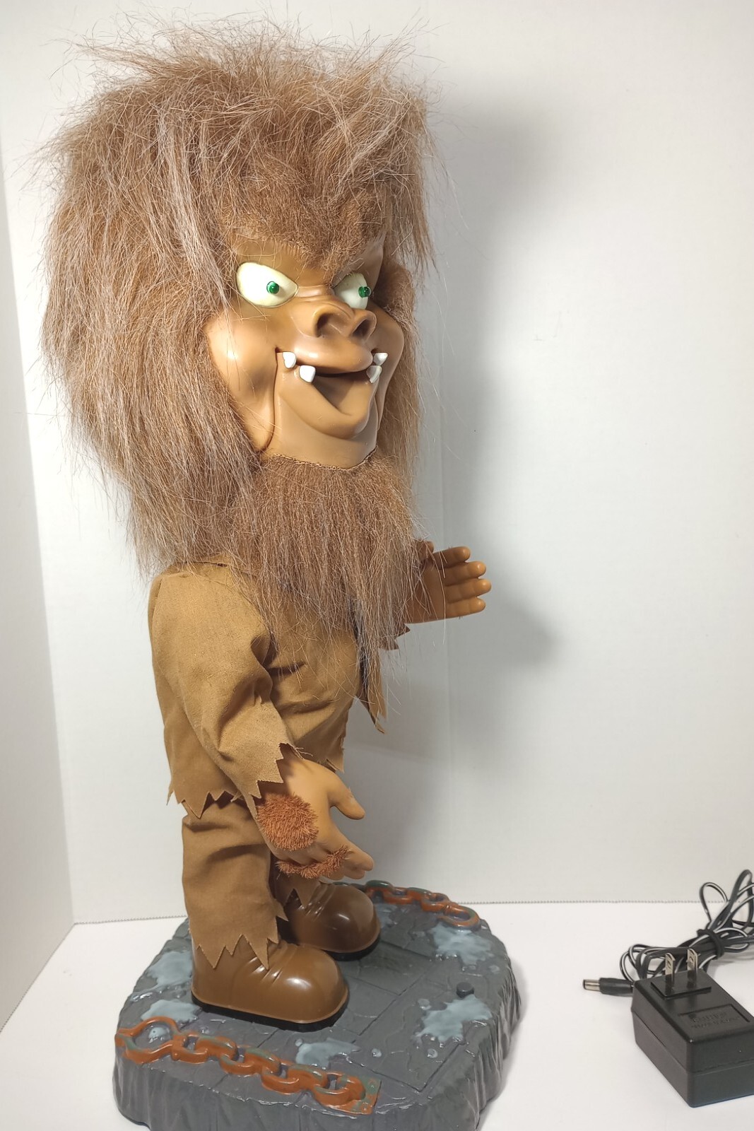 VTG Gemmy Halloween Werewolf Dancing Animated Singing Light Up Wolfman ...