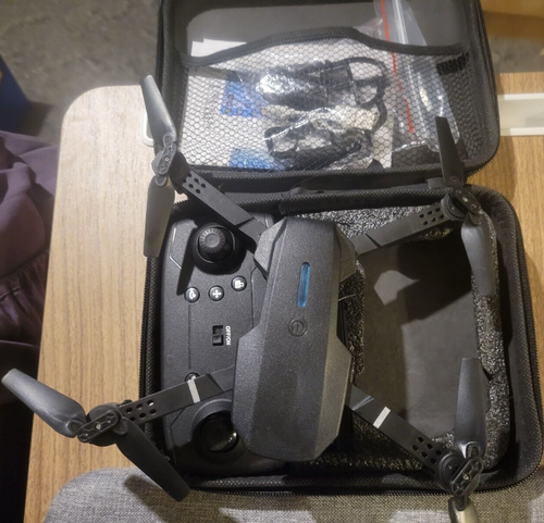 Collapsible Aircraft Drones with Camera 2.4 GHZ INCLUDES Carrying Case ...