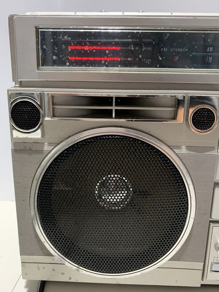 Audiologic SCR-3266 boombox am/fm stereo/studio two cassette recorder ...