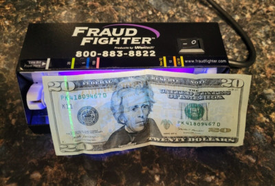 Fraud Fighter UVeritech UV-16 Ultraviolet Counterfeit Detection Scanner-C97 | eBay