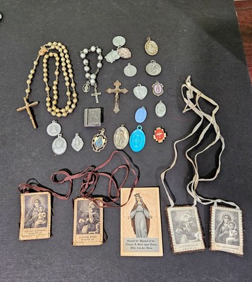 Vintage Lot Of 26 Catholic Religious Medals/Rosary Beads/Bracelet | eBay