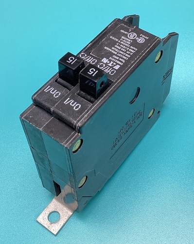 New Circuit Breaker Eaton DNBA1515 15/15 Amp Two 1 Pole Twin Bolt On | eBay