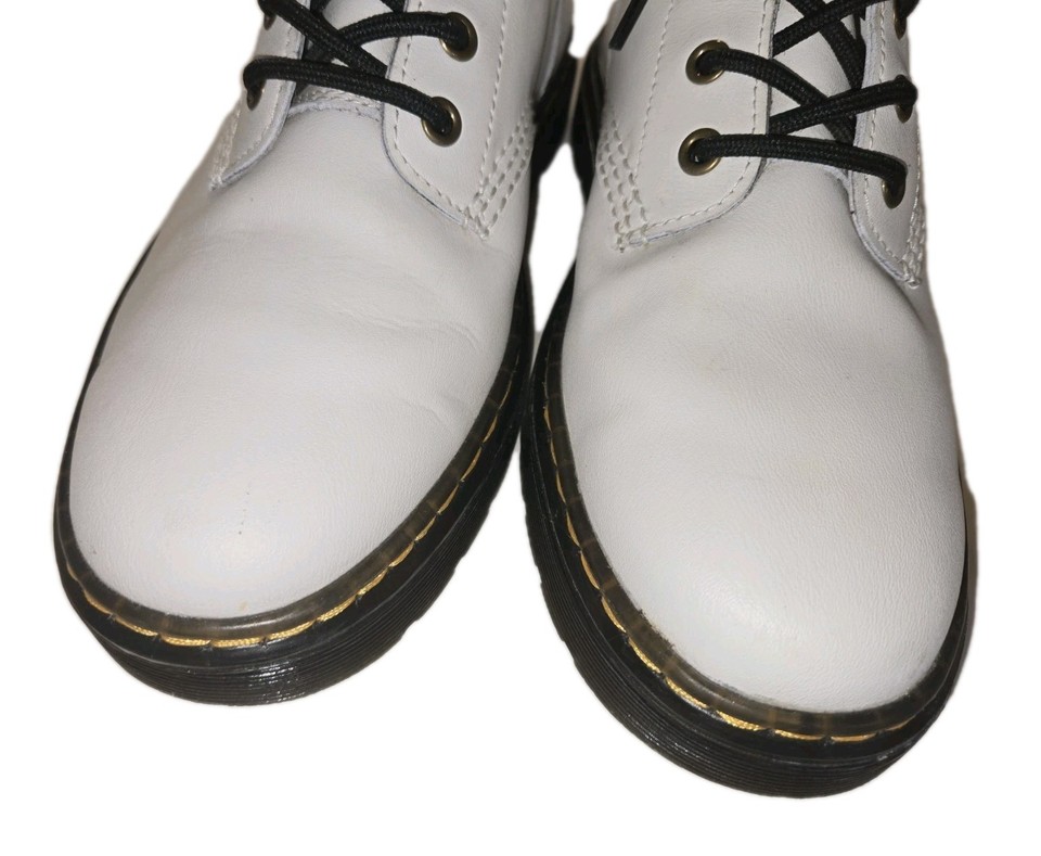 DR DOC MARTENS SZ 9 WOMAN / SIZE 8 MEN WHITE ZAVALA LEATHER COMBAT ...