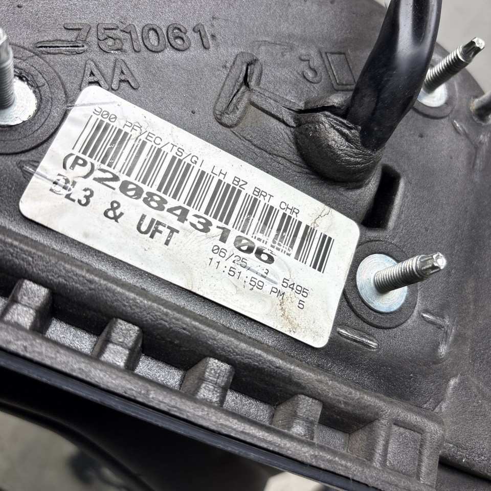 09-14 SUBURBAN 1500 Driver Side View Mirror Power Turn Signal 82940 OEM ...