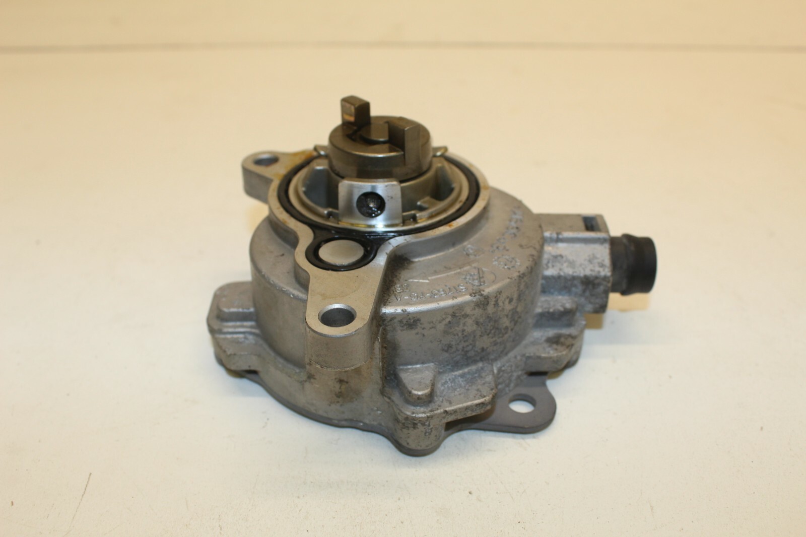 2015-2018 Ford Focus ST oem 2.0L turbo engine vacuum pump BB5E-2A451-BD ...
