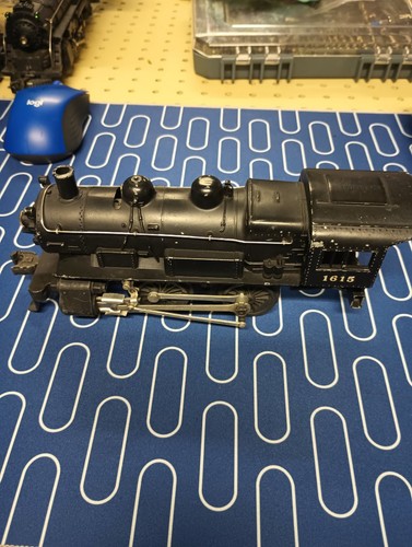 LIONEL POSTWAR 1615 LOCOMOTIVE SWITCHER 0-4-0 AND SLOPE BACK TENDER ...