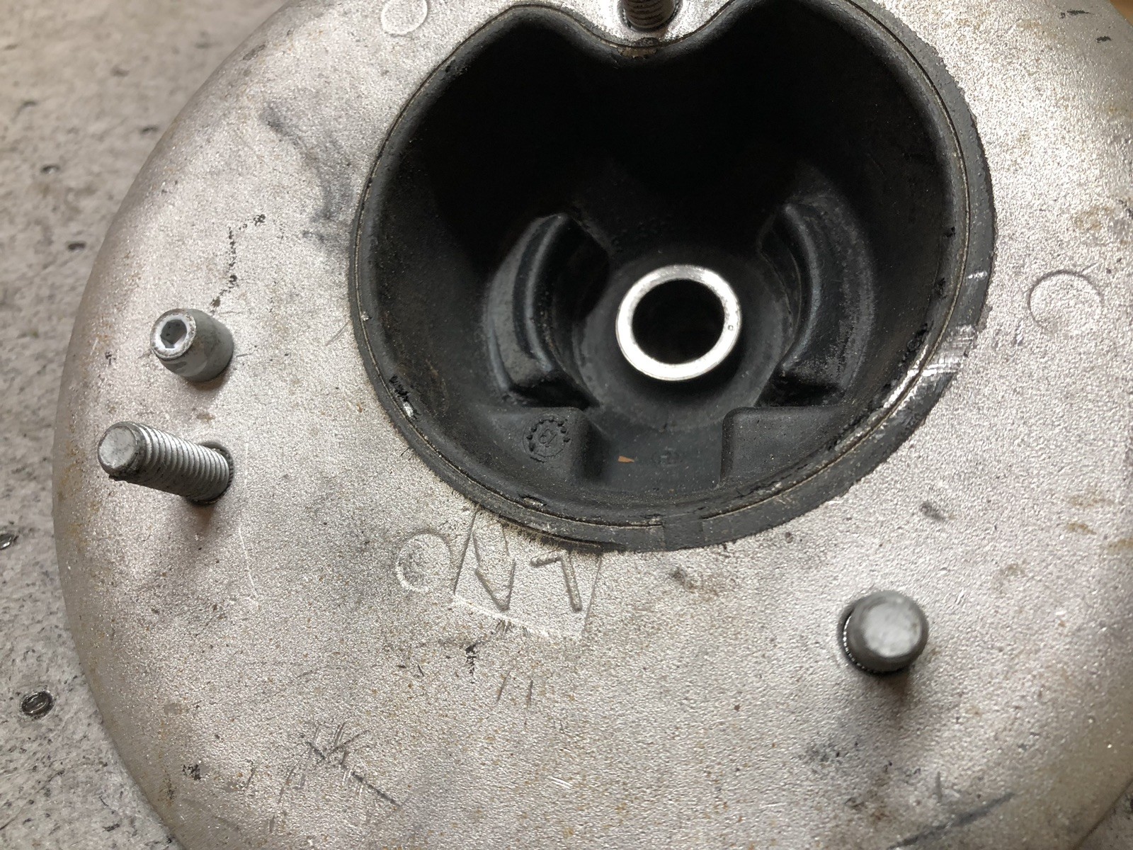 01-06 BMW E46 M3 FRONT TOP STRUT SHOCK SUSPENSION MOUNT LEFT DRIVER | eBay