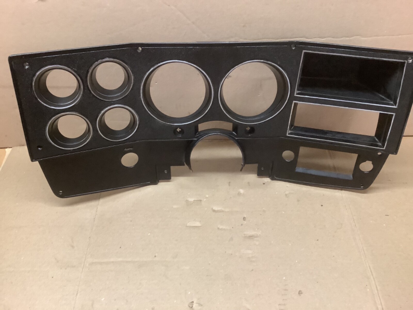 1981-1987 Chevy Silverado C10 Suburban K5 Blazer Dash Cluster Bezel ...