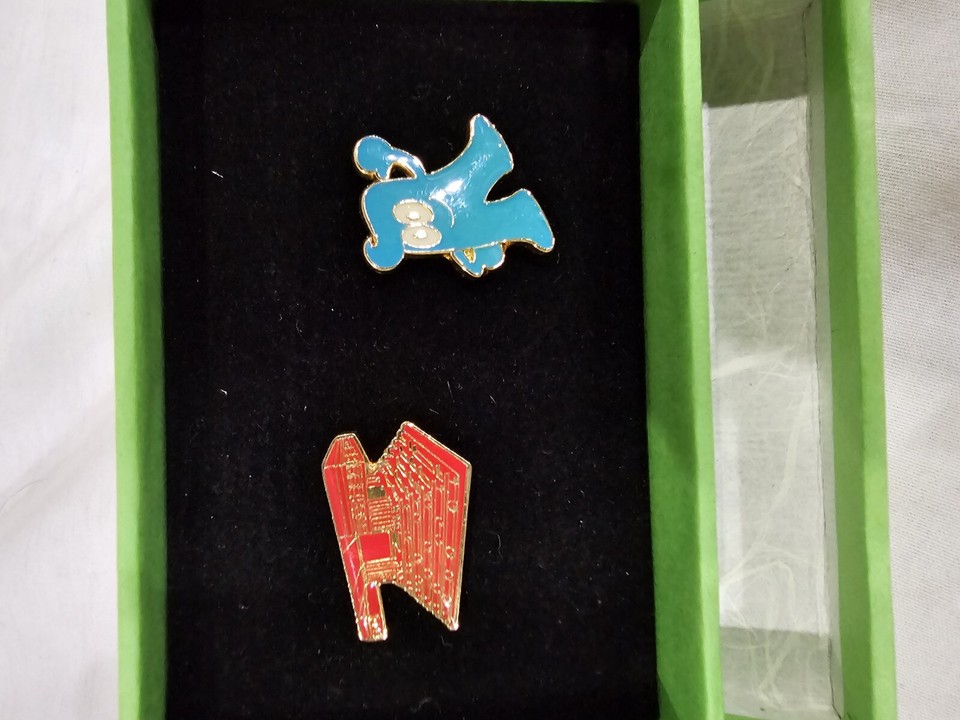 2010 Shanghai Pin set | eBay
