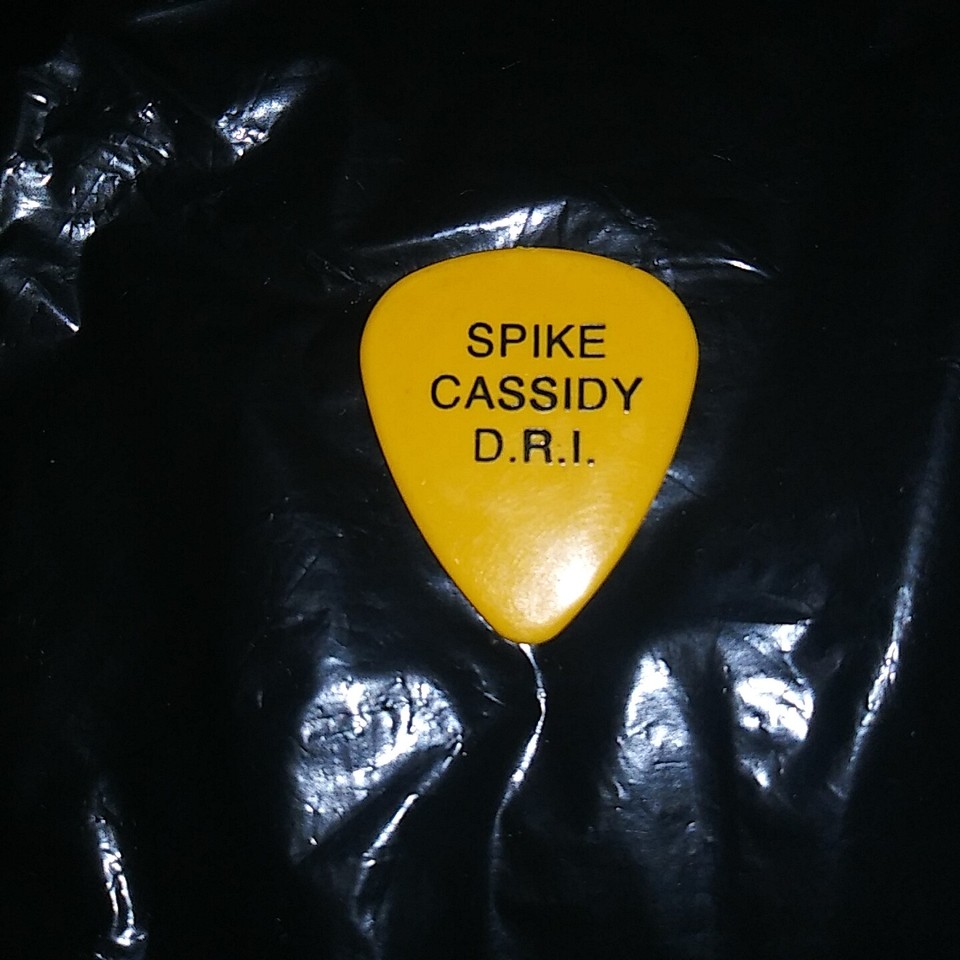 DIRTY ROTTEN IMBECILES D.R. Thrash Band DRI Concert Tor RaRe Yellow ...