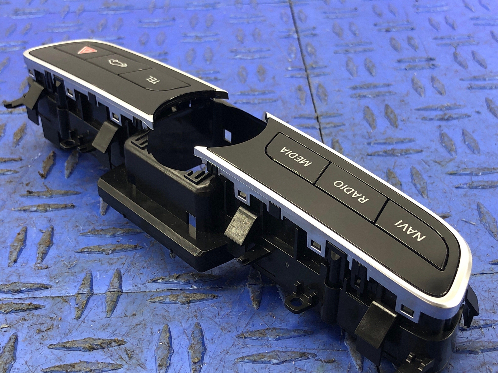 2017-2022 MERCEDES E300 DASH MOUNTED RADIO NAVIGATION CONTROL PANEL ...