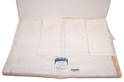 John Matouk & Co Swiss Quality 8 Pc Set White Placemats & Napkins ...