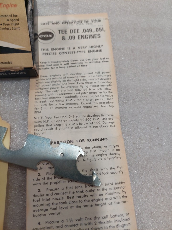 COX TEE DEE .049 No.170 AIRPLANE ENGINE JEWEL BOX CASE NEW NOS NIB ...