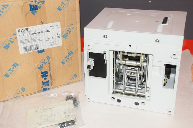 (New) EATON NZM4-XR24-30DC Syncronized Remote Operator NZM 4-XR for ...