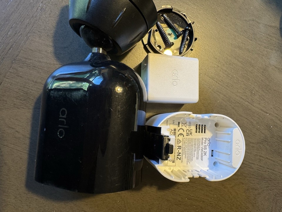 Arlo Pro 5s Wireless With Total Security Mount (No key) | eBay