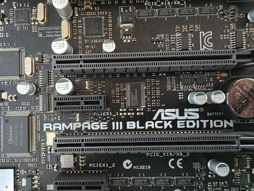 ASUS Rampage III Black Edition | i7 | 24GB DDR3 | 4x GTX 580 | 1200W ...