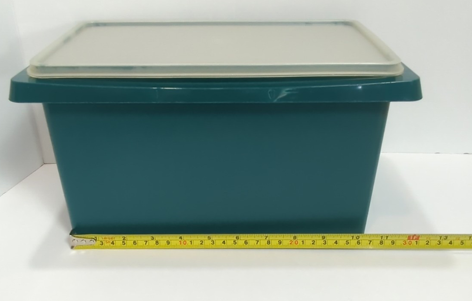 Tupperware Carry All Rectangle Storage Container 1431 Hunter Green Lid ...