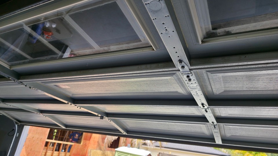 16x7 white garage door w/windows + liftmaster myQ 045ACT opener ...