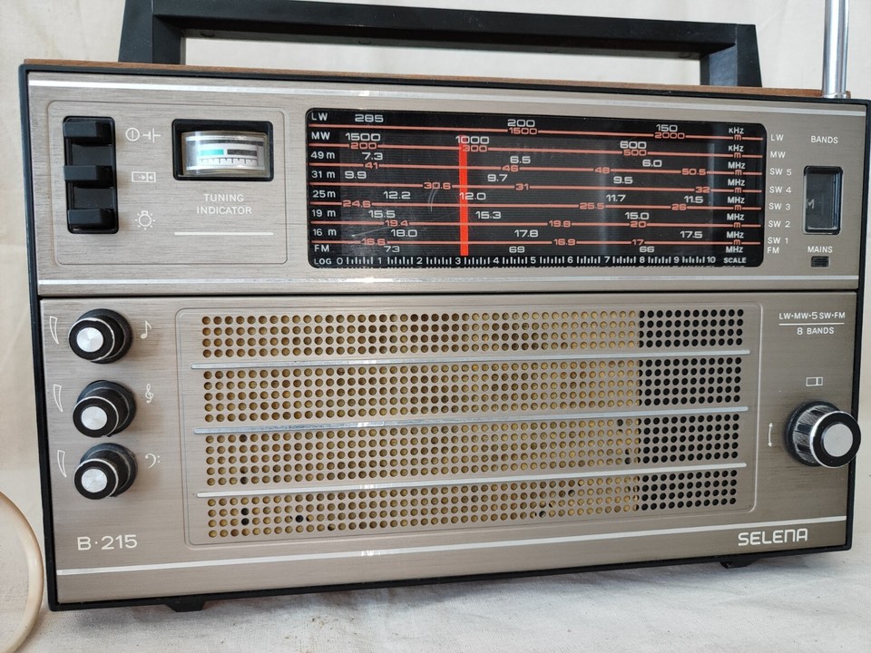 USSR Soviet Russian VINTAGE Transistor Radio Receiver Selena B-215 LW ...