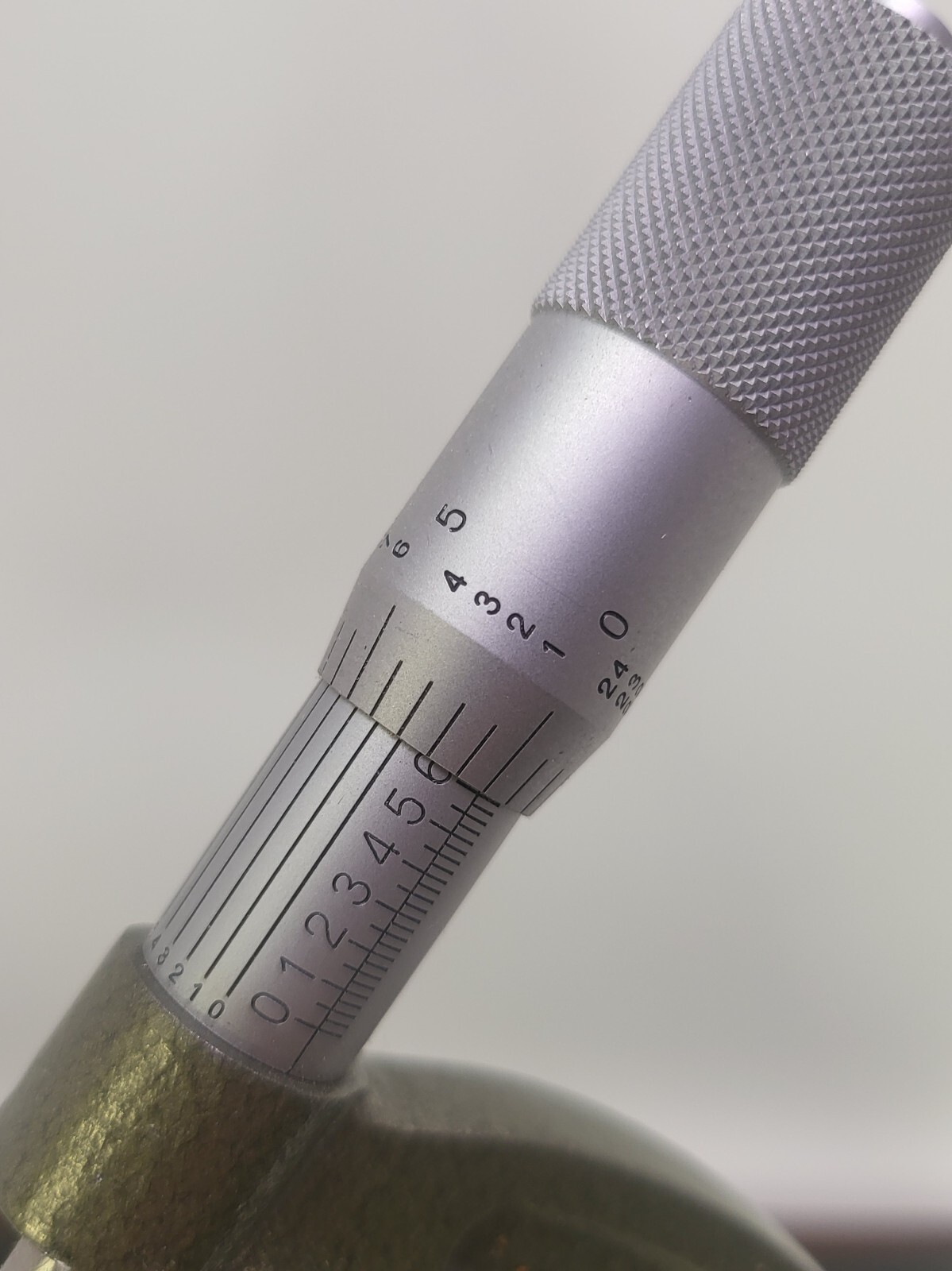 0-6" Mitutoyo Outside Micrometer 103-933 Set .0001" Graduation 6 Pcs W ...