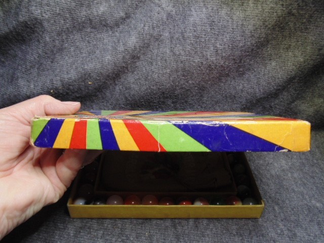 Akro Agate Glass Master Made Marble Box with Marble Bag and Marbles ...