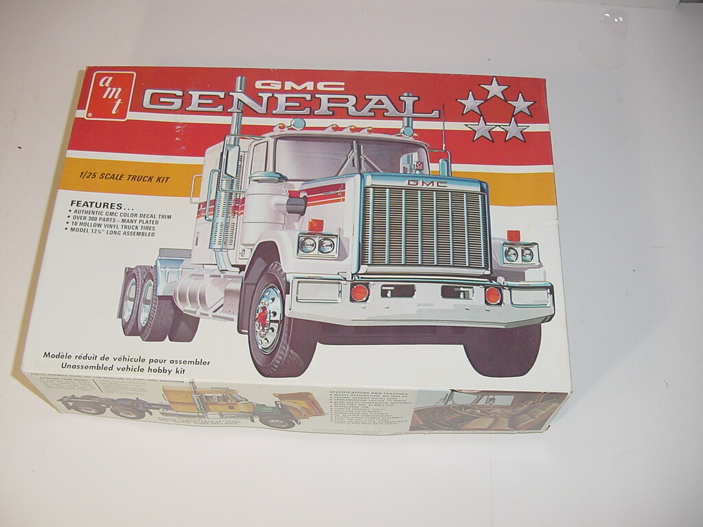 1:25 AMT GMC GENERAL Tractor Model Kit W/Box! | eBay