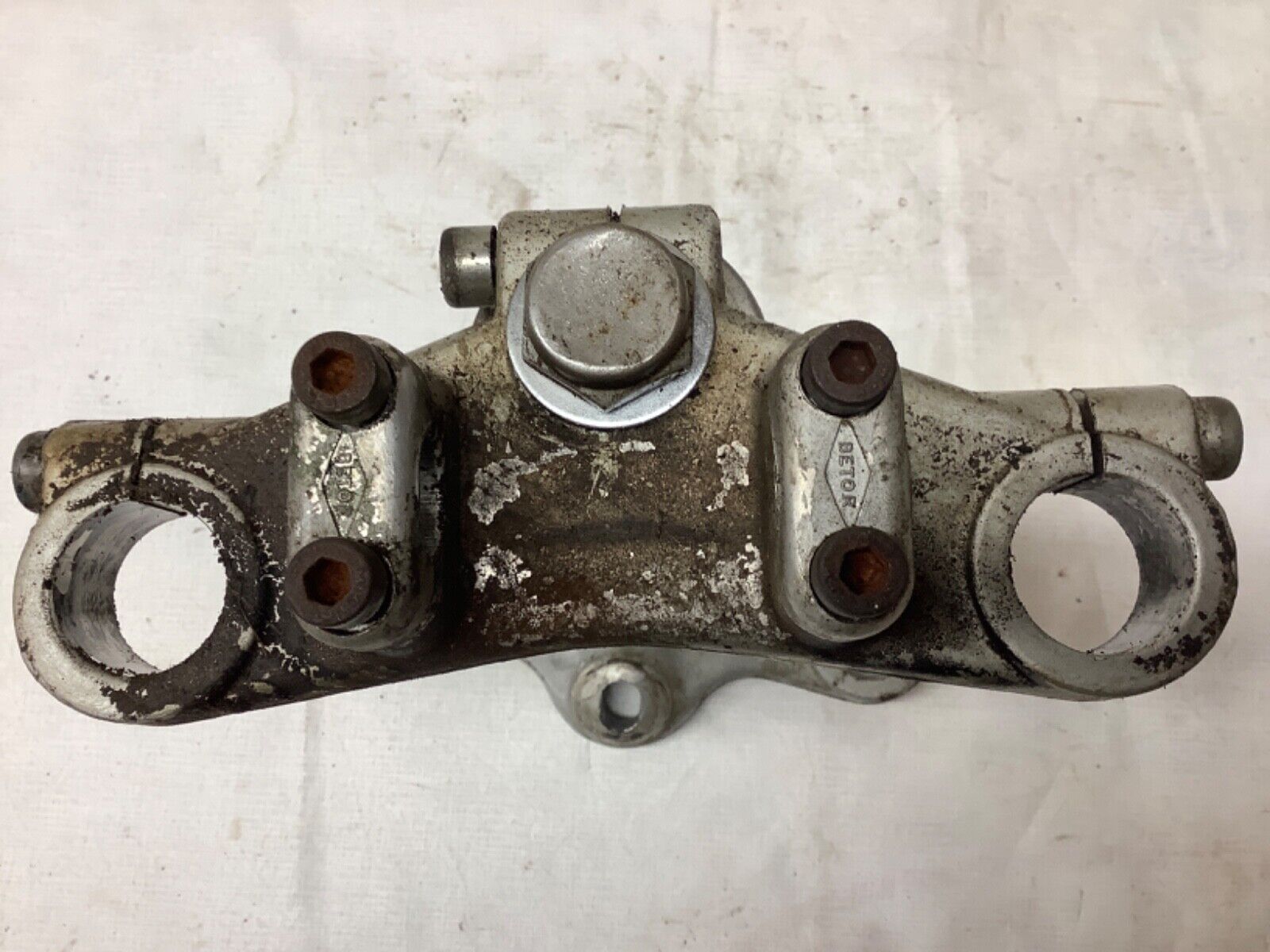 Harley Davidson SX 175 OEM Front forks triple trees.Betor. | eBay